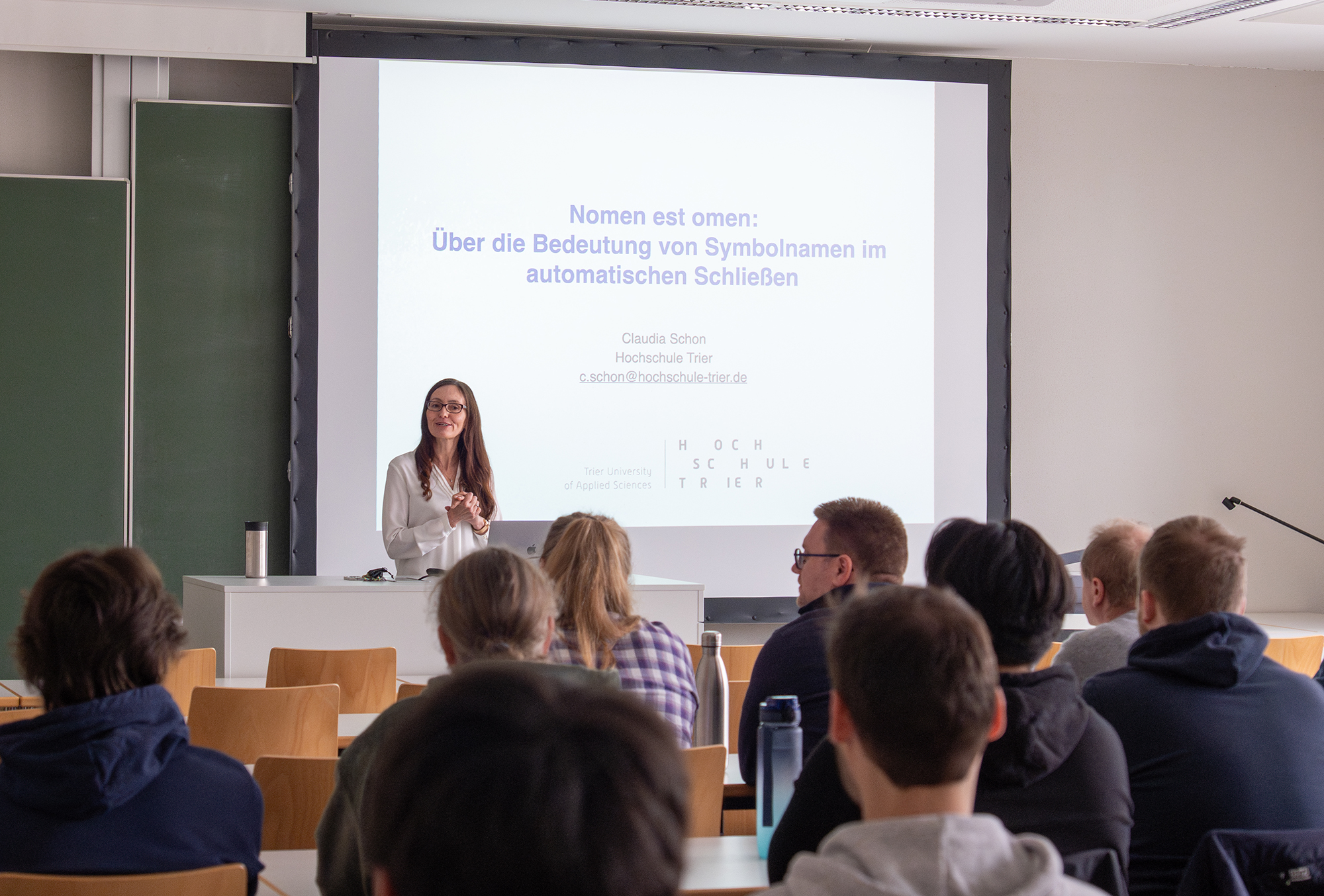 Nomen est Omen auch in der KI: Antrittsvorlesung von Prof. Dr. Claudia Schon im Fachbereich ...